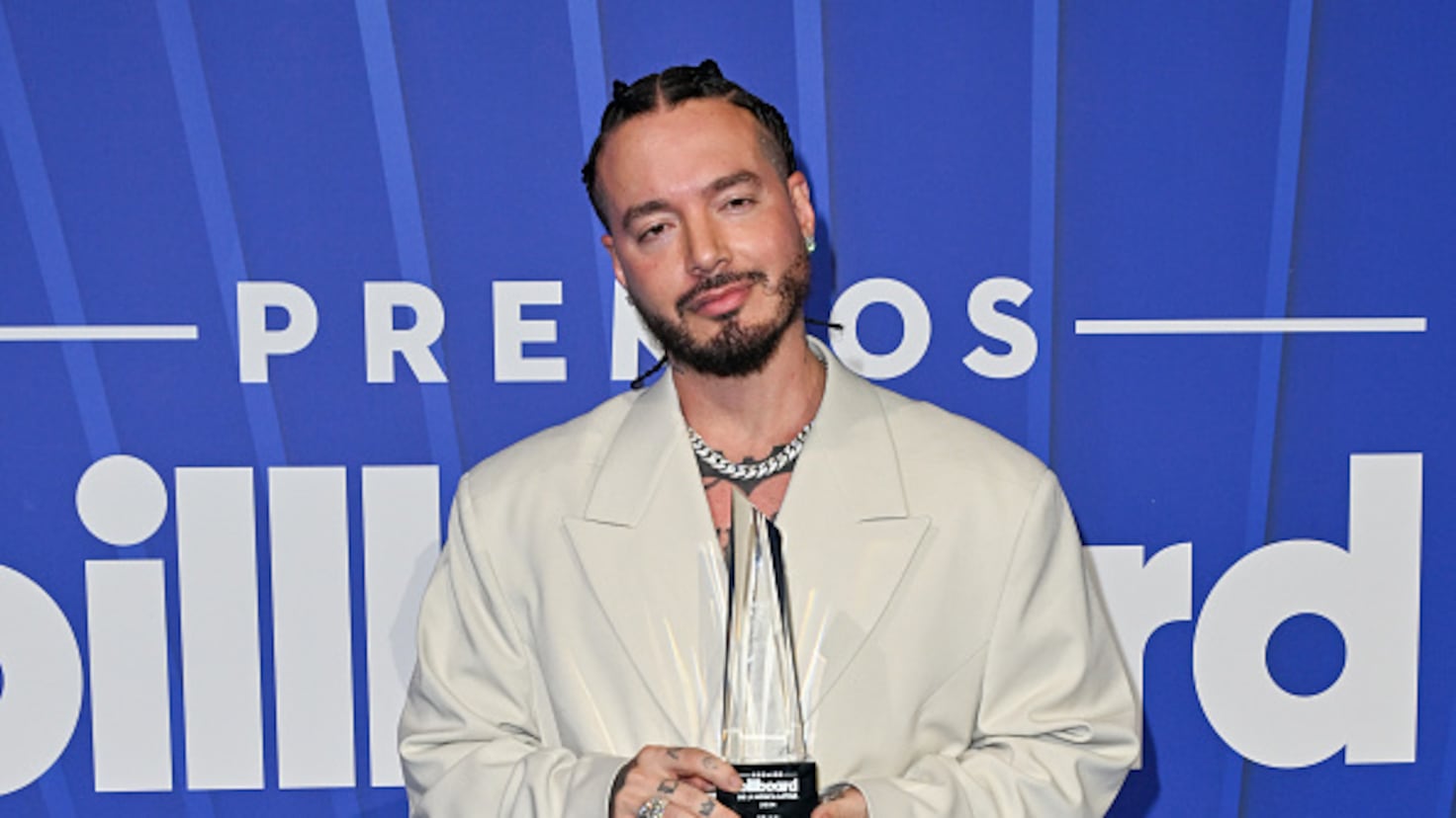 J Balvin conquista los listados de Colombia con “Rio” - SuperTrendy